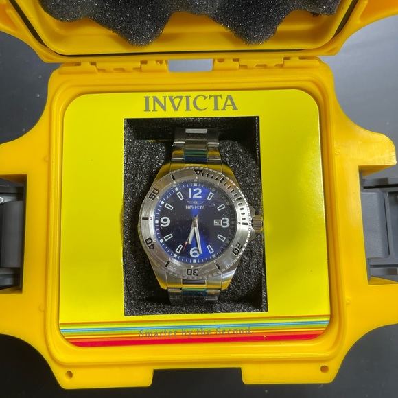Invicta | Accessories | Pro Diver Men Model 382 Mens Watch Quartz ...